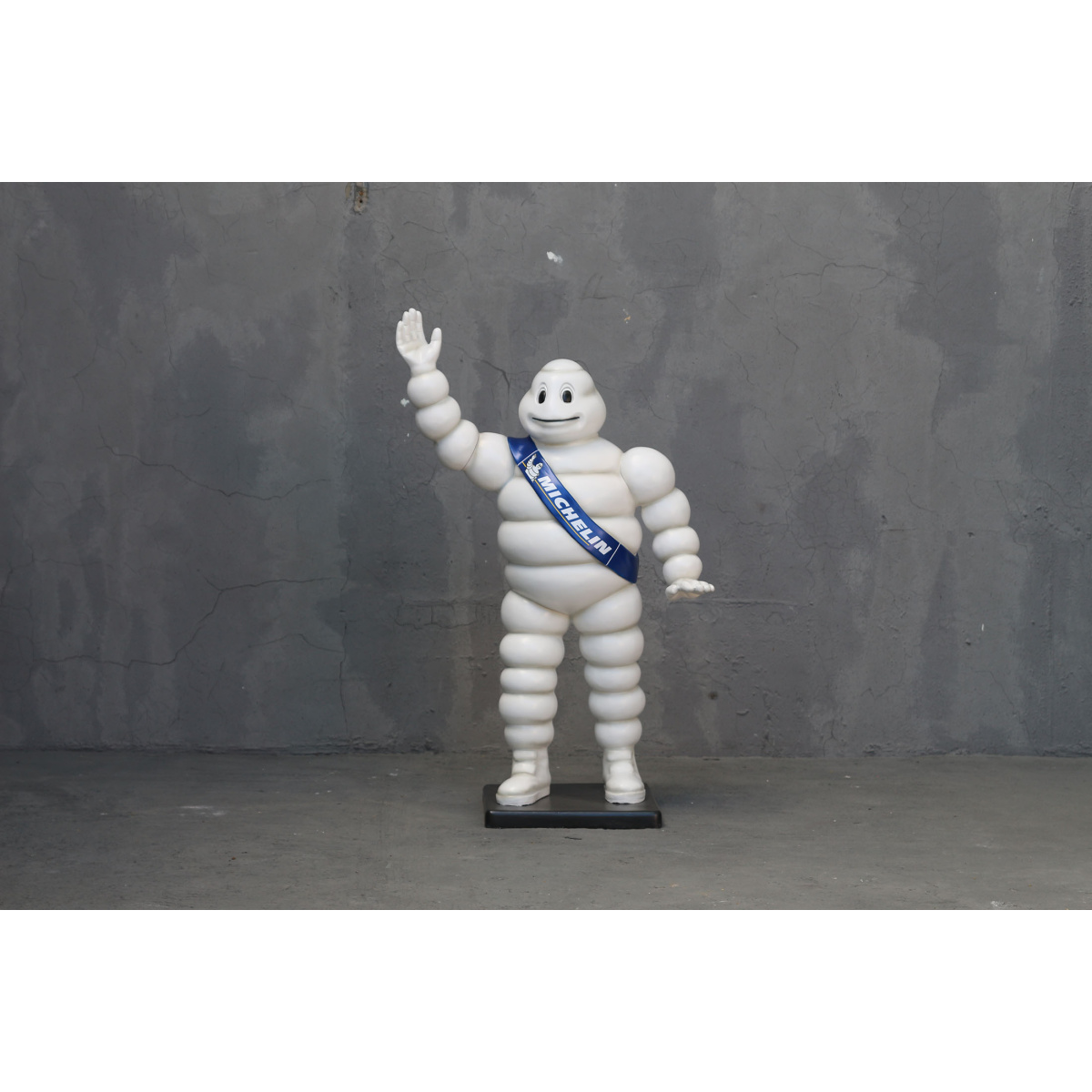 REPLICA BONECO "MICHELIN" MÉDIO - statuapura.com